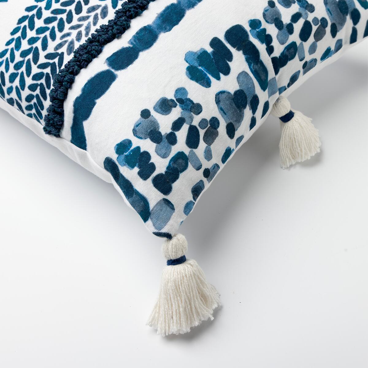 Coussin GABBY coloris bleu 40 x 60 cm - 4MURS