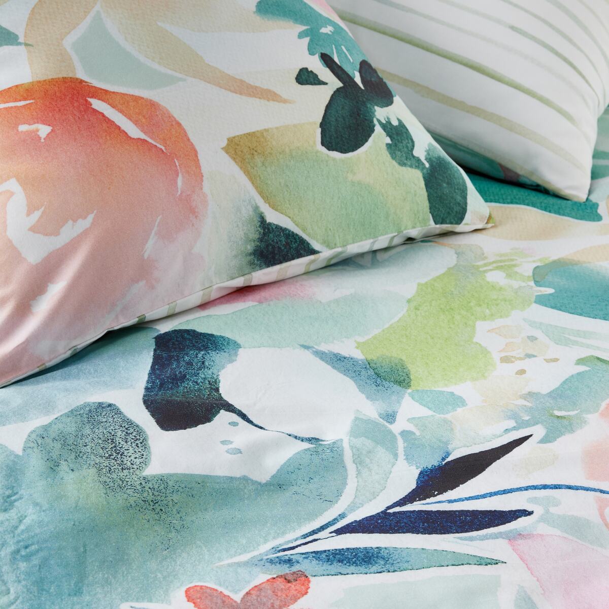Parure lit en percale de coton AQUARELLA multicolore 260 x 240 cm
